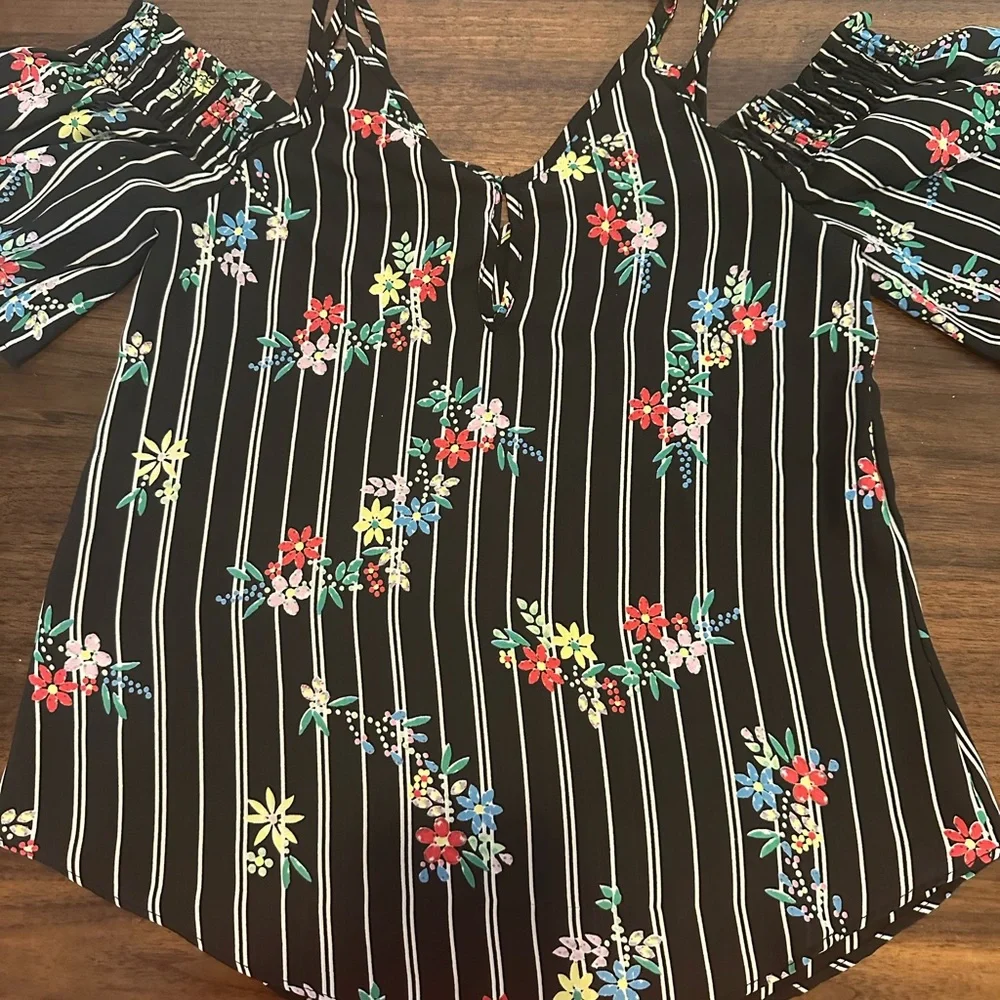 Sienna Sky | Tops | Sienna Sky Black And White Ruched Cut Out Blouse ...